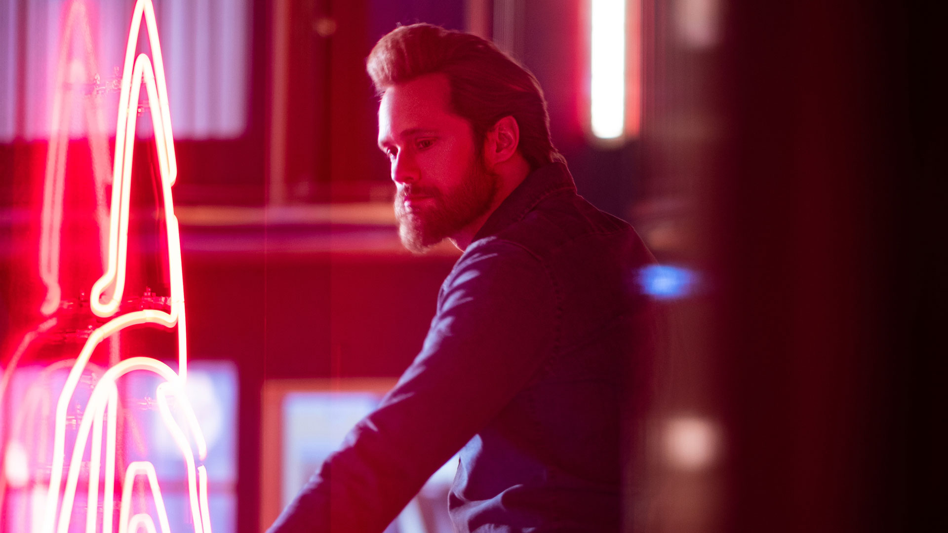 Alexander Skarsgård Joins CBS All Access' The Stand As Randall Flagg